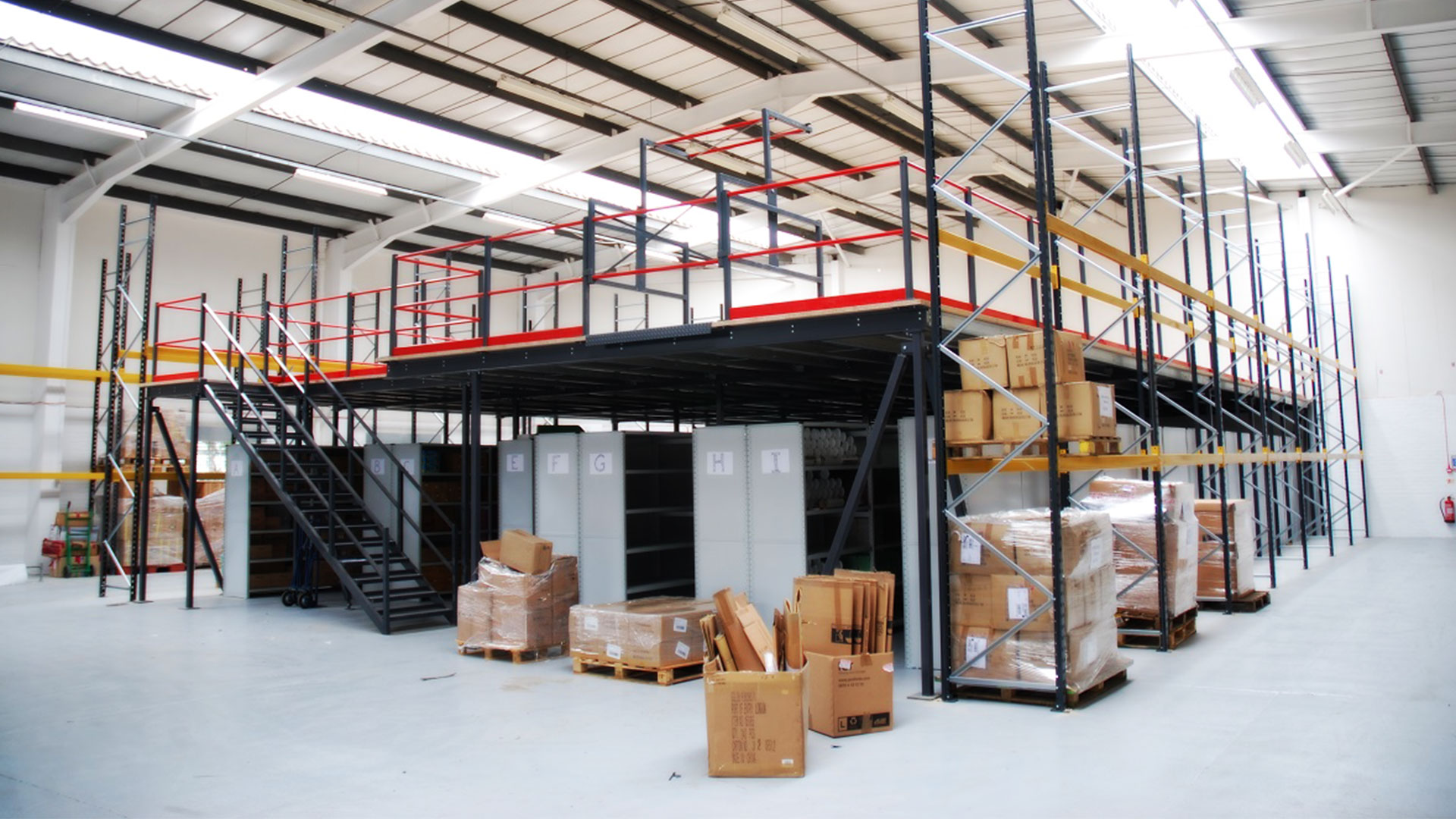 Dynamic Warehouse Solutions | semantictrade